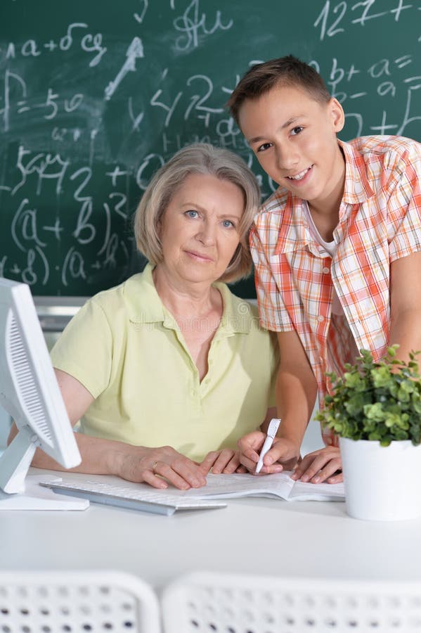 Teachers Working with Pupil Stock Photo - Image of learn, discovery ...