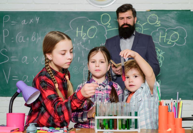 Teaching Kids Sharing Important Knowledge. Study with Friends is Fun ...