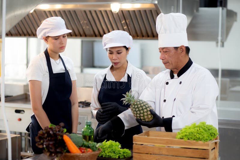Team Chef Instruction and Explaining Apprentice about Cooking and ...
