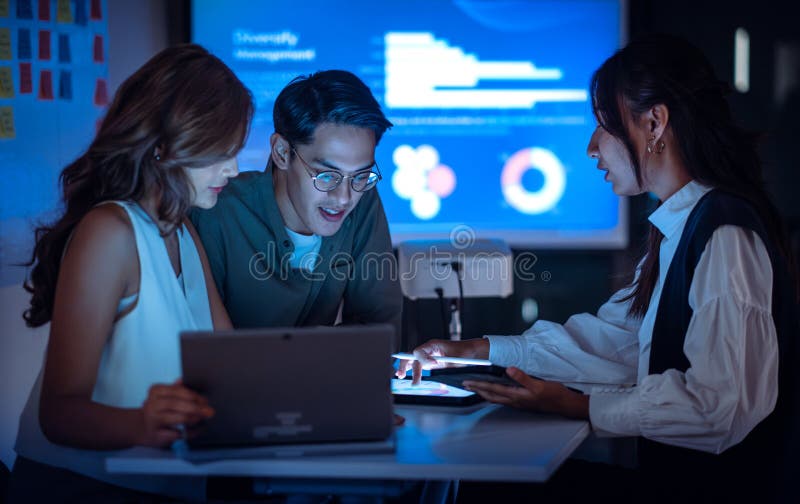 Team of Financial Discussion Budget Planning, Analyzing Digital ...