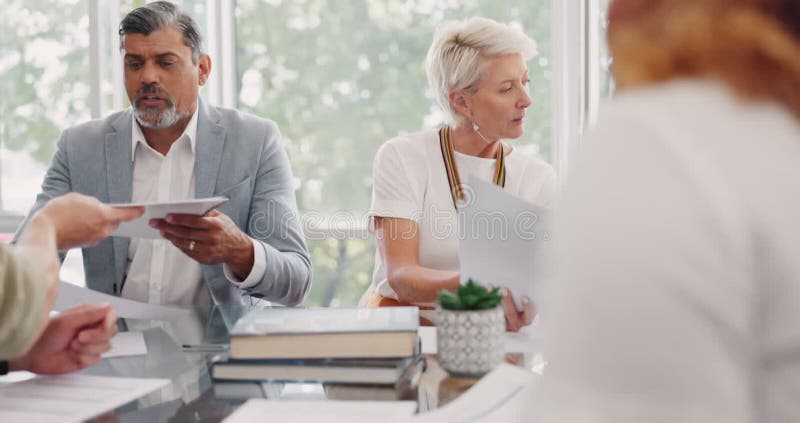 Team, Meeting and Conversation for Brainstorming, Target Documents and ...