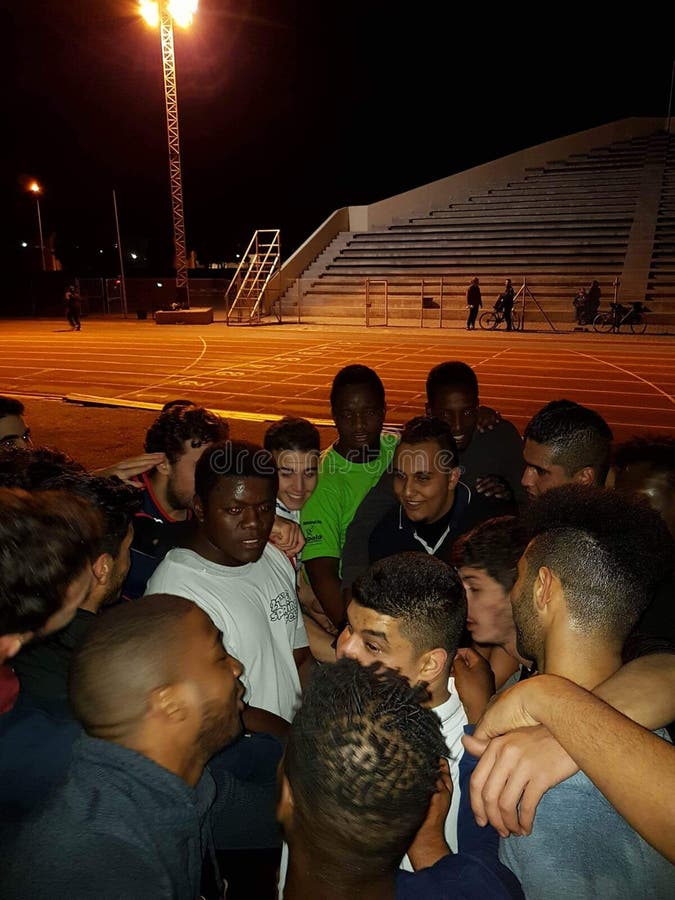 Estatua De Team Spirit Hand Painted Tiger En La Universidad De Memphis ...