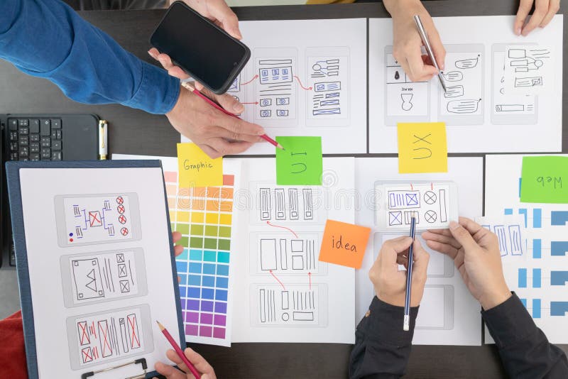 Team of UI UX Web Designer are Working Together To Develop Mobile ...