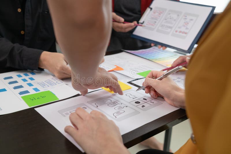 Team of UI UX Web Designer are Working Together To Develop Mobile ...