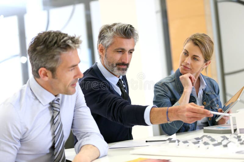 Team Van Architecten Die Samenwerken Stock Foto - Image of zakenvrouw ...