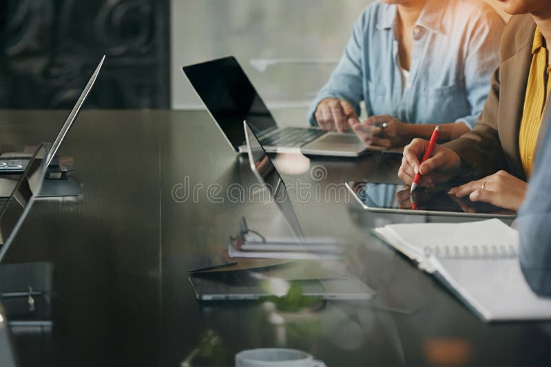 Teamwork Around a Desk in the Office Stock Illustration - Illustration ...