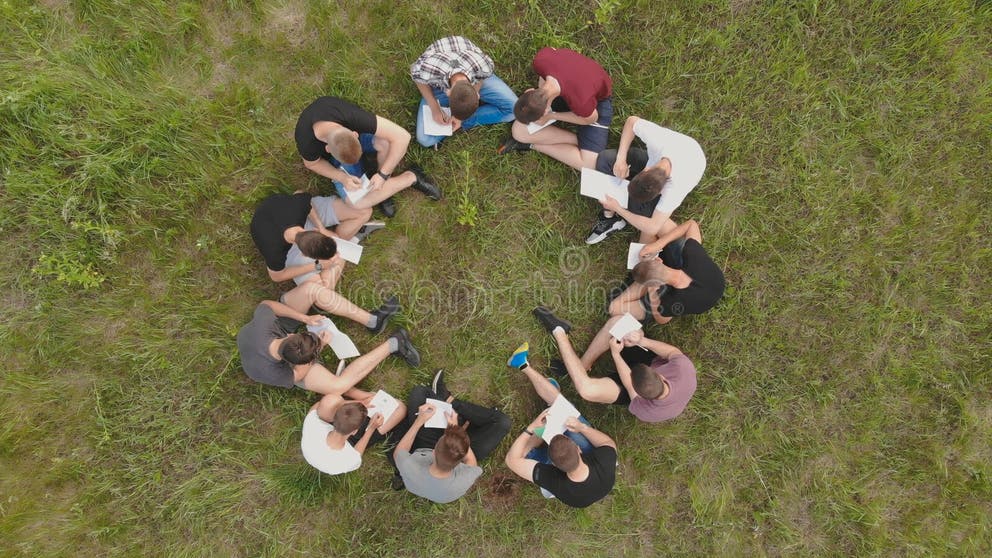 5,604 Students Circle Clipart Stock Photos - Free & Royalty-Free Stock ...