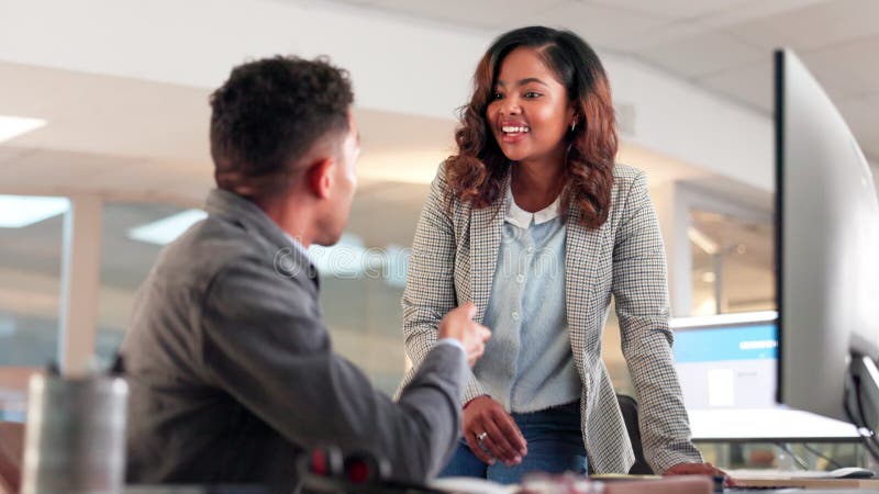 Teamwork, Explaining and Ideas in Office, Computer and Advice To ...