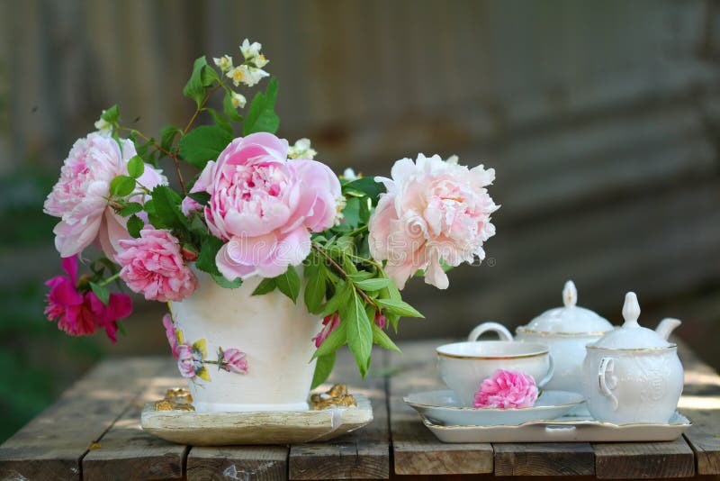 Teapot, Cup and Beautiful Spring Bouquet Stock Image - Image of ...