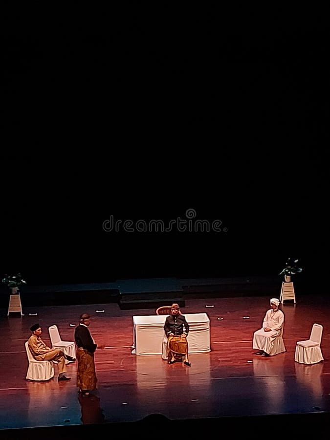 Teater Drama Musicals Table and Batic Editorial Stock Image - Image of ...