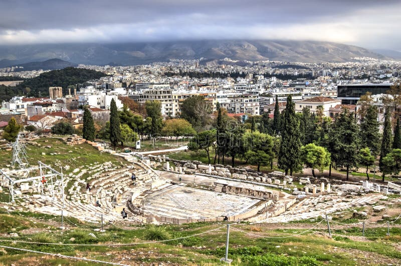 Teatro De Dionysus Em Atenas Imagem de Stock - Imagem de grécia ...