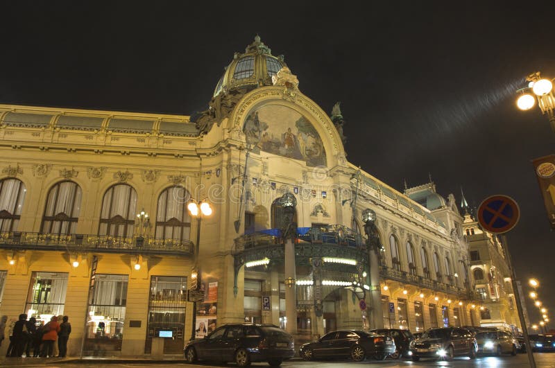 Teatro dell'opera di Praga immagine editoriale. Immagine di opera ...