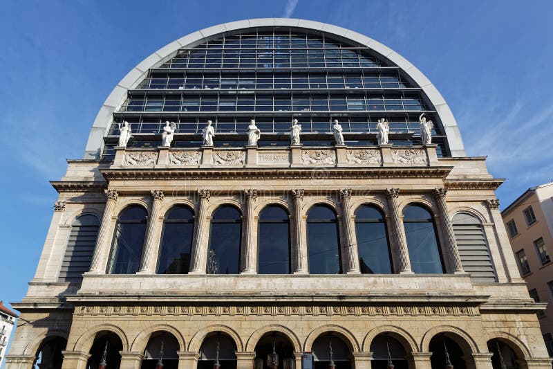 Teatro dell'Opera a Lione fotografia stock. Immagine di classico - 23354072