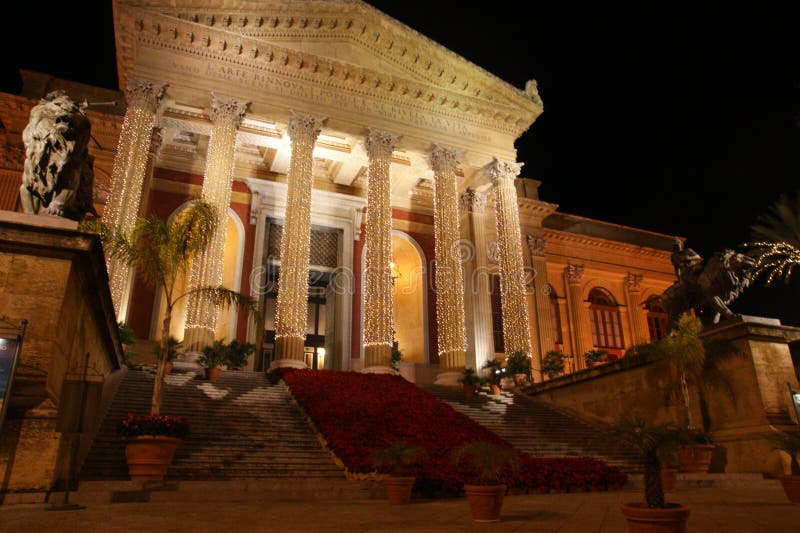 Teatro Massimo fotografia stock. Immagine di europa, classico - 51845344