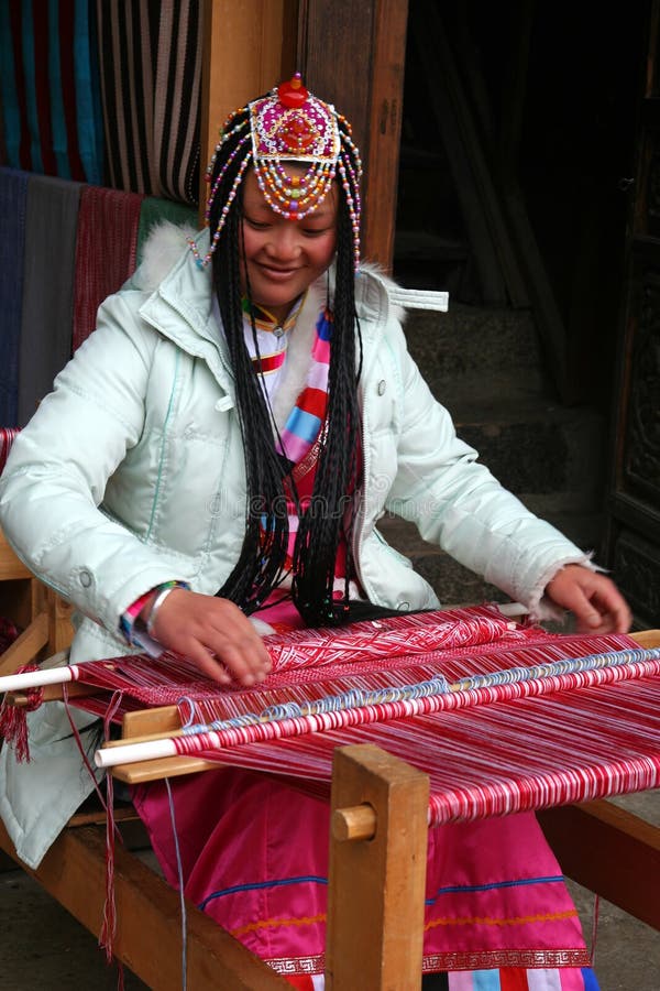 Tecelagem da mão foto de stock editorial. Imagem de weave - 20978233