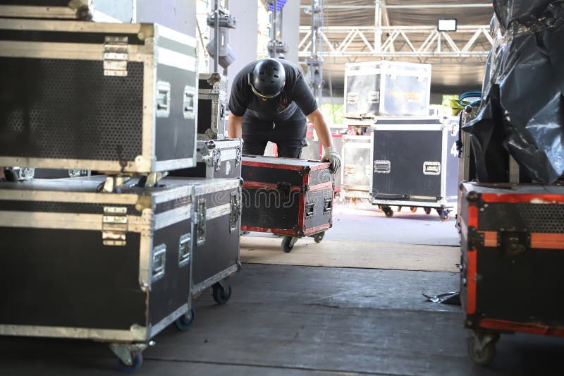 Technical Assembly Equipment Live Event Stock Photos - Free & Royalty ...