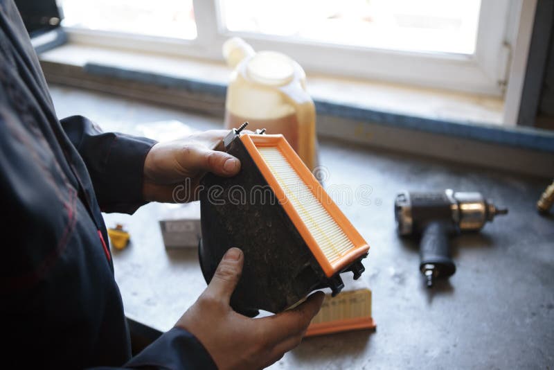 Technician is Changing New Air Filter for Car Stock Image - Image of ...