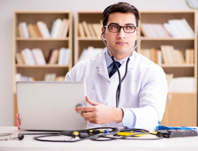It Technician Repairing Broken Laptop Notebook Computer Stock Photo ...