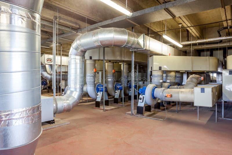 Technische Ruimte Met Uitlaat Stock Afbeelding - Image of apparatuur ...