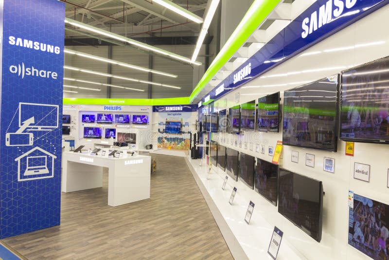 Big Electronic Retail Store Stock Image - Image of business, firm: 17458571