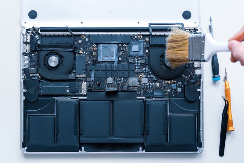 Technology Repair of Pc Electronic Equipment. Computer Service ...