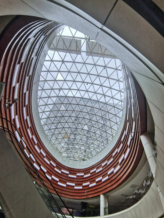 Techo De Un Edificio Moderno Foto de archivo - Imagen de estructura ...