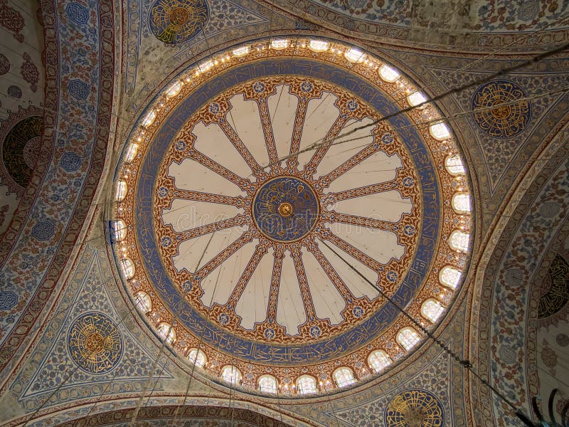 Techo En Sultan Ahmed Mosque, Estambul Imagen de archivo - Imagen de ...