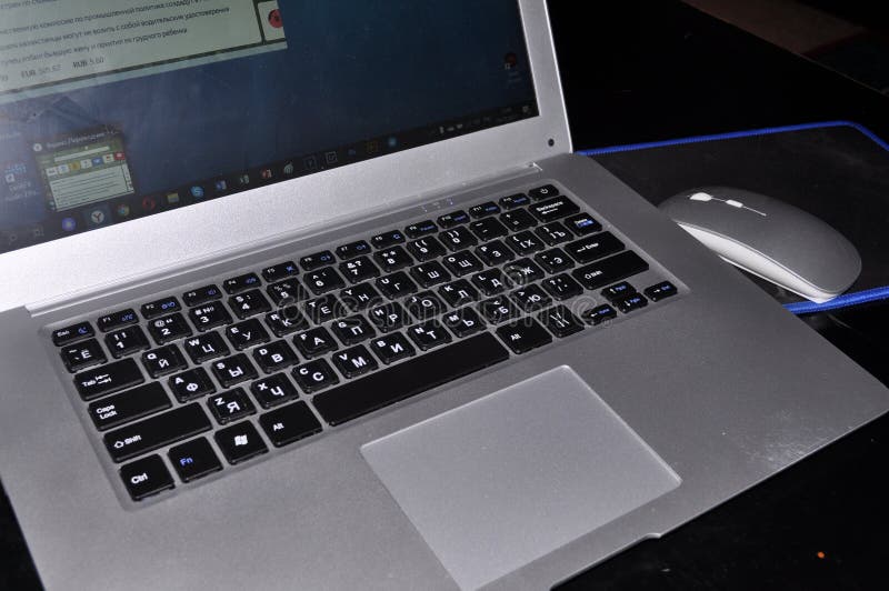 Teclado De Laptop Com Layout Russo Imagem de Stock - Imagem de liso ...