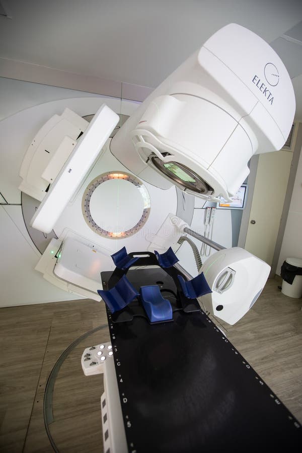 Tecnología IMRT, IGRT, VMAT Del Acelerador Linear Foto editorial ...