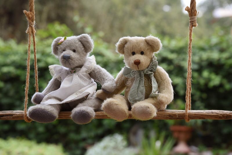 Teddy Bear in der Liebe stockfoto. Bild von karte, weich - 65732430