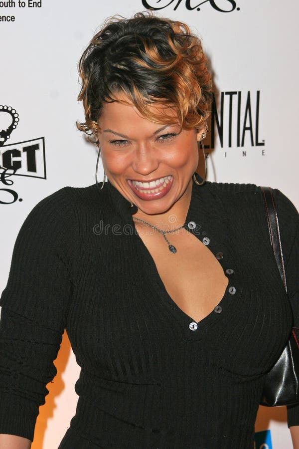 Tee Spence editorial photo. Image of spence, avalon, benefiting - 37345821