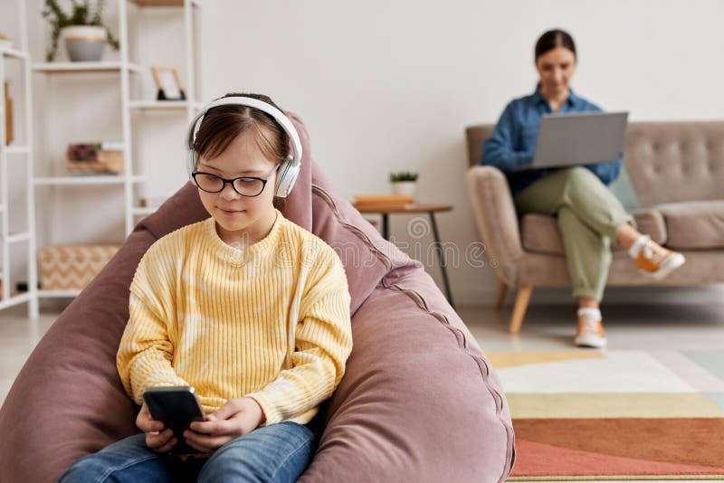 Teen Girl Playing Mobile Games Stock Image Image Of Technology Sofa 256971181 3917