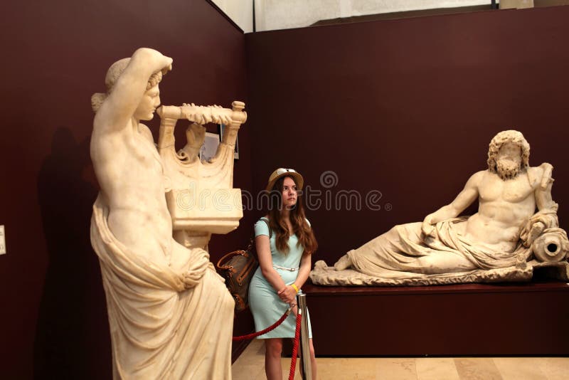 Roman Woman Statue Thinking Stock Photos - Free & Royalty-Free Stock ...