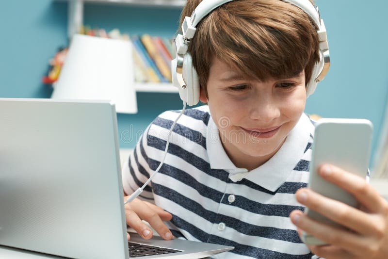 Boy Using Inhaler To Treat Asthma Attack Stock Image - Image of allergy ...