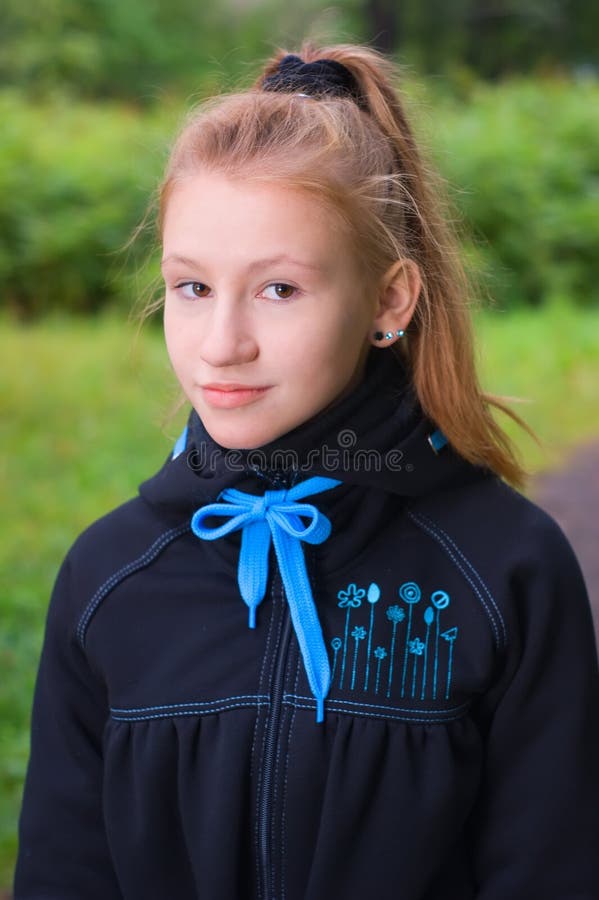 Teenage girl in park stock image. Image of fresh, asian - 17599799