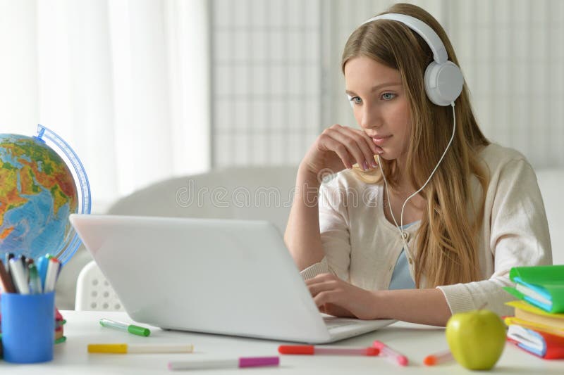 Teenager Girl Using Computer Stock Photo - Image of beautiful, game ...