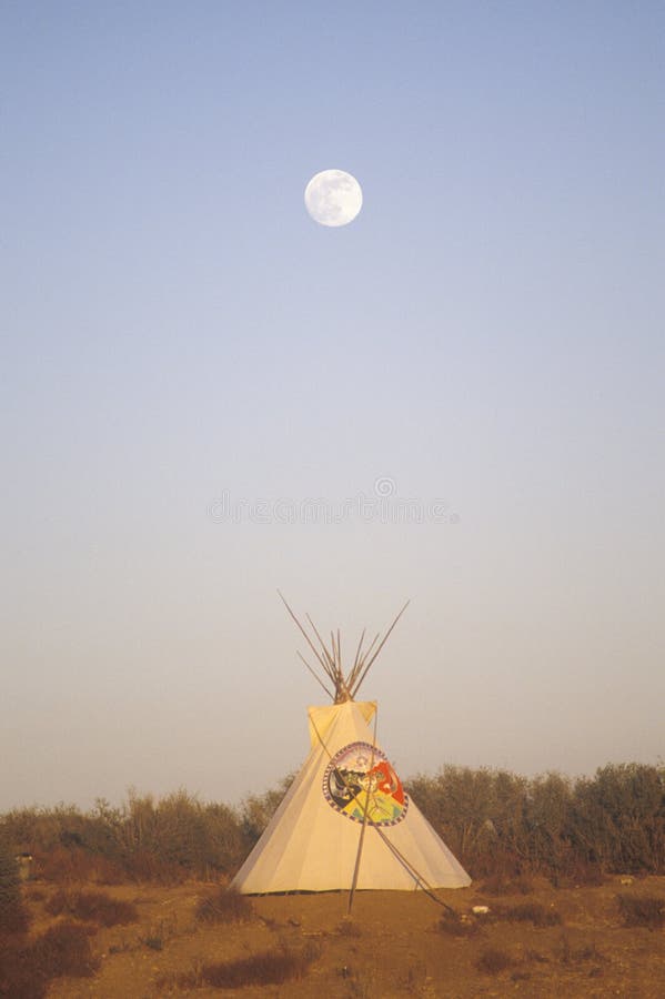 Teepee And Full Moon At Dusk In Malibu, CA Editorial Stock Image ...