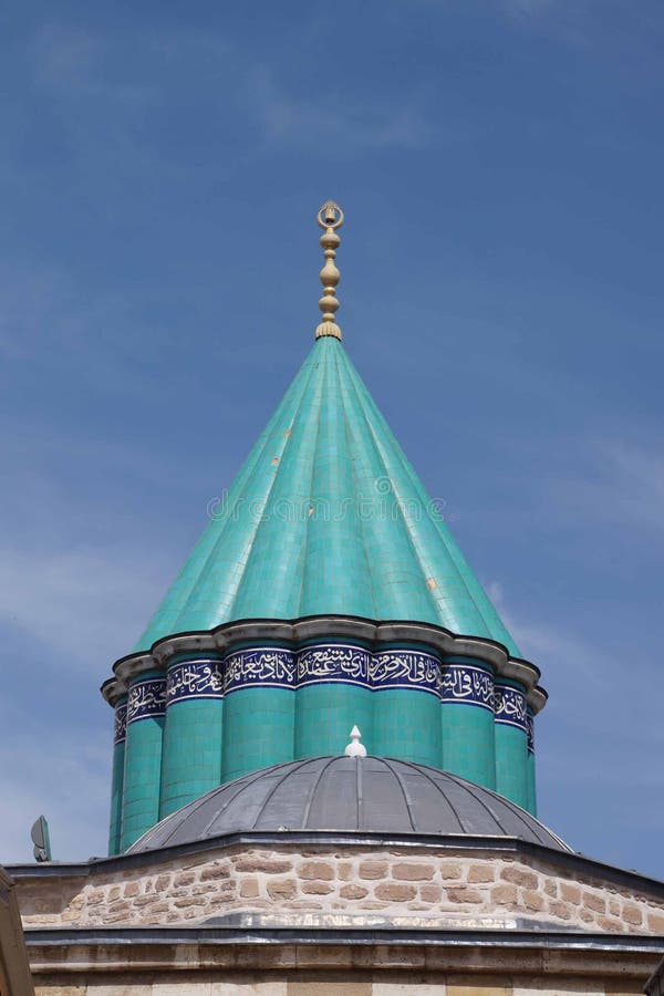 Baldosas Turquesas En El Techo Del Santuario De Mevlana Imagen de ...