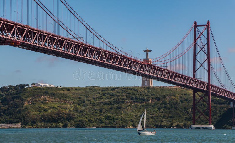 Tejo River IX editorial stock image. Image of sail, christ - 76657779