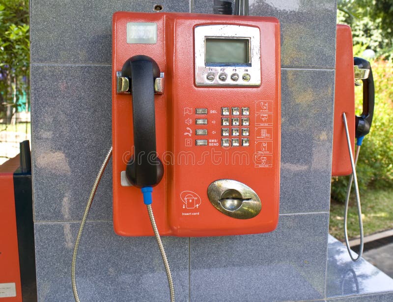 Teléfonos públicos foto de archivo. Imagen de tarjeta - 10991352