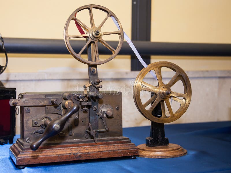 Telégrafo foto de stock. Imagem de meio, antiguidade - 35653768