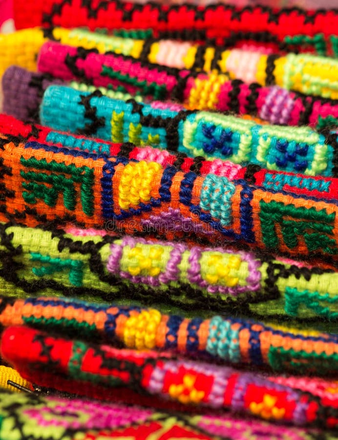 Tela colorida foto de archivo. Imagen de rojo, rosa, verde - 24102774