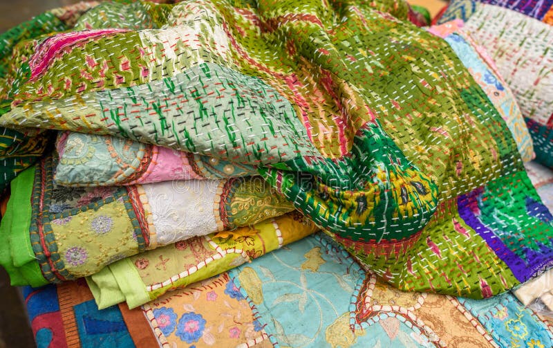 Tela cosida a mano foto de archivo. Imagen de cultura - 82399688