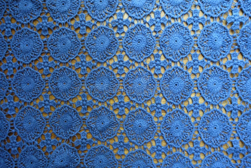 Tela De Encaje Azul Claro En La Madera Imagen de archivo - Imagen de ...