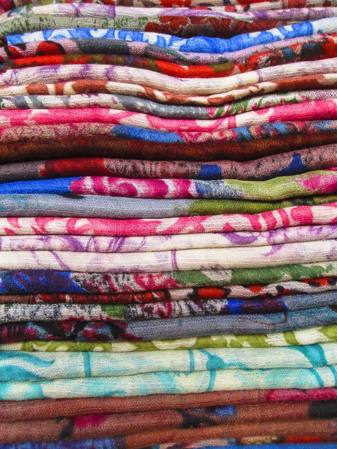 Tela moderna de Colorfol imagem de stock. Imagem de têxtil - 98186715