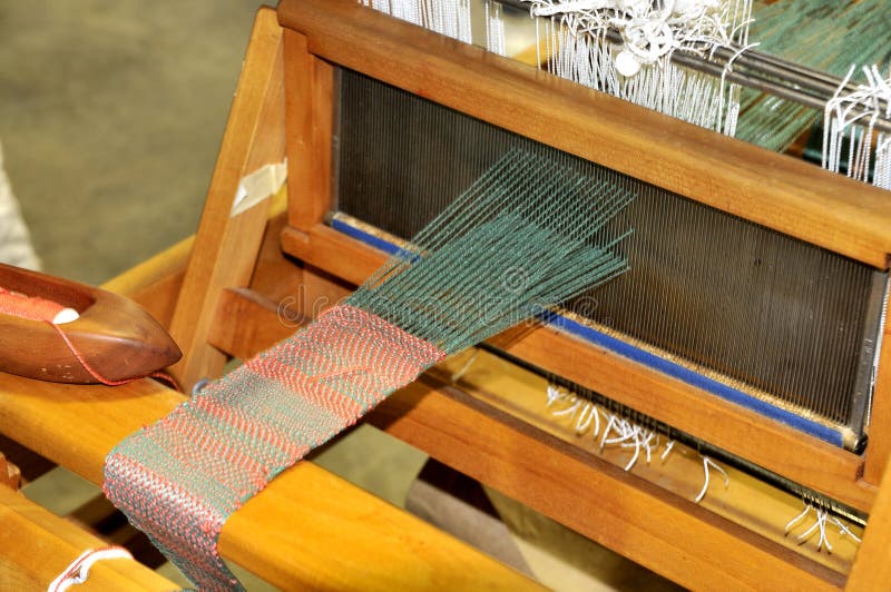 Telar antiguo foto de archivo. Imagen de lino, arte, fila - 16823514