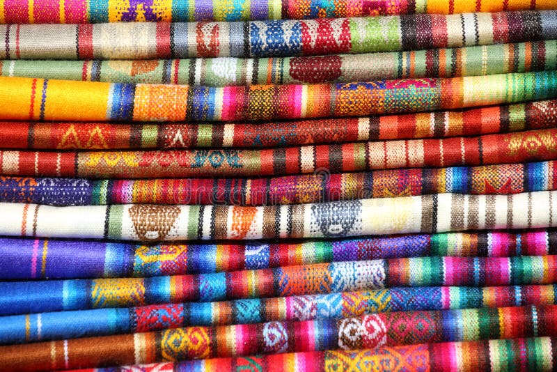Telas Tradicionales (peruanas) Del Ecuadorian Imagen de archivo ...