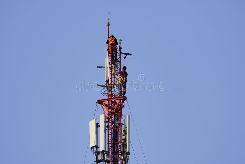158 Radio Tower Worker Climbing Stock Photos - Free & Royalty-Free ...