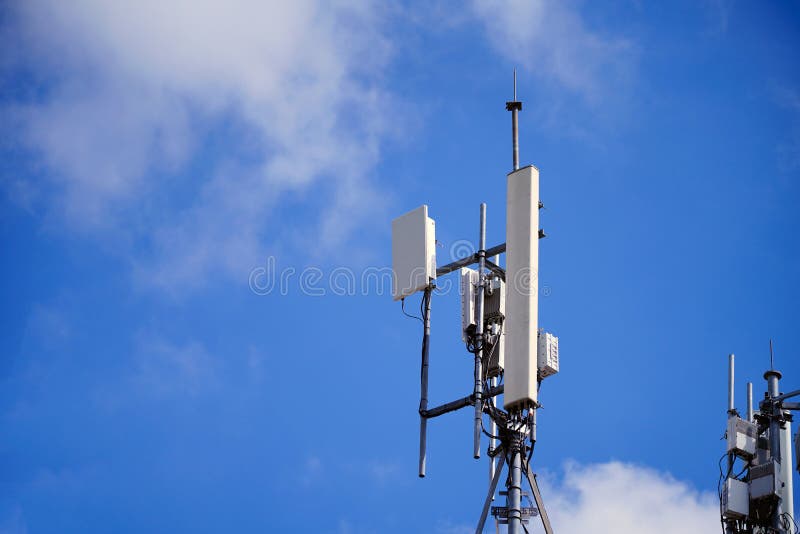 1,122 Antenna Background Base Station White Photos - Free & Royalty ...