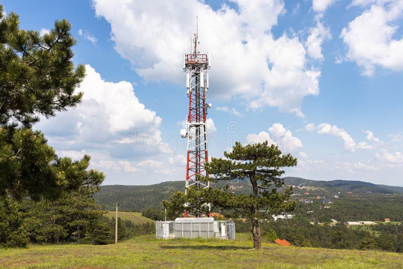 Telecommunication Tower 5G, Wireless Antenna Connection System Stock ...